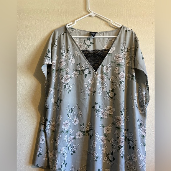 torrid | Tops | Grey Floral Vneck Top With Black Lace Peeking Out ...